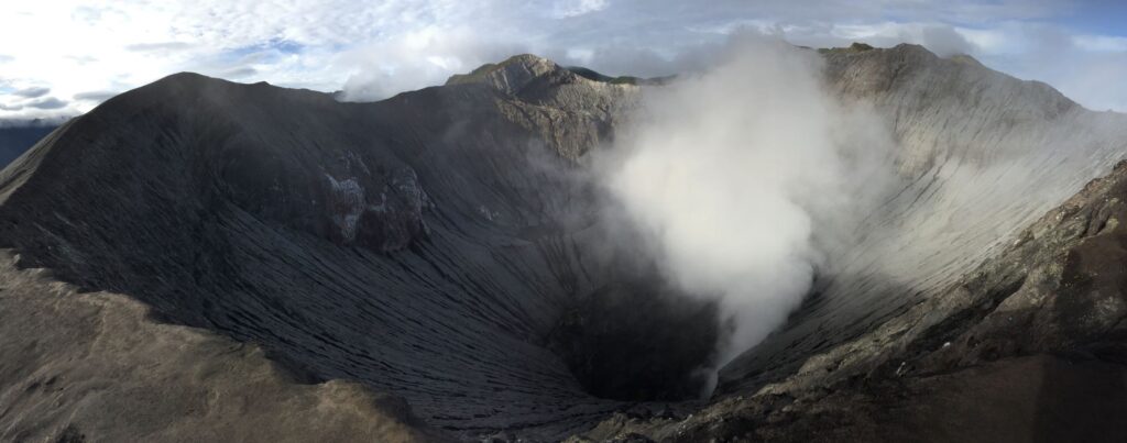 Volcan Bromo à Java : Guide complet pour un lever de soleil magique